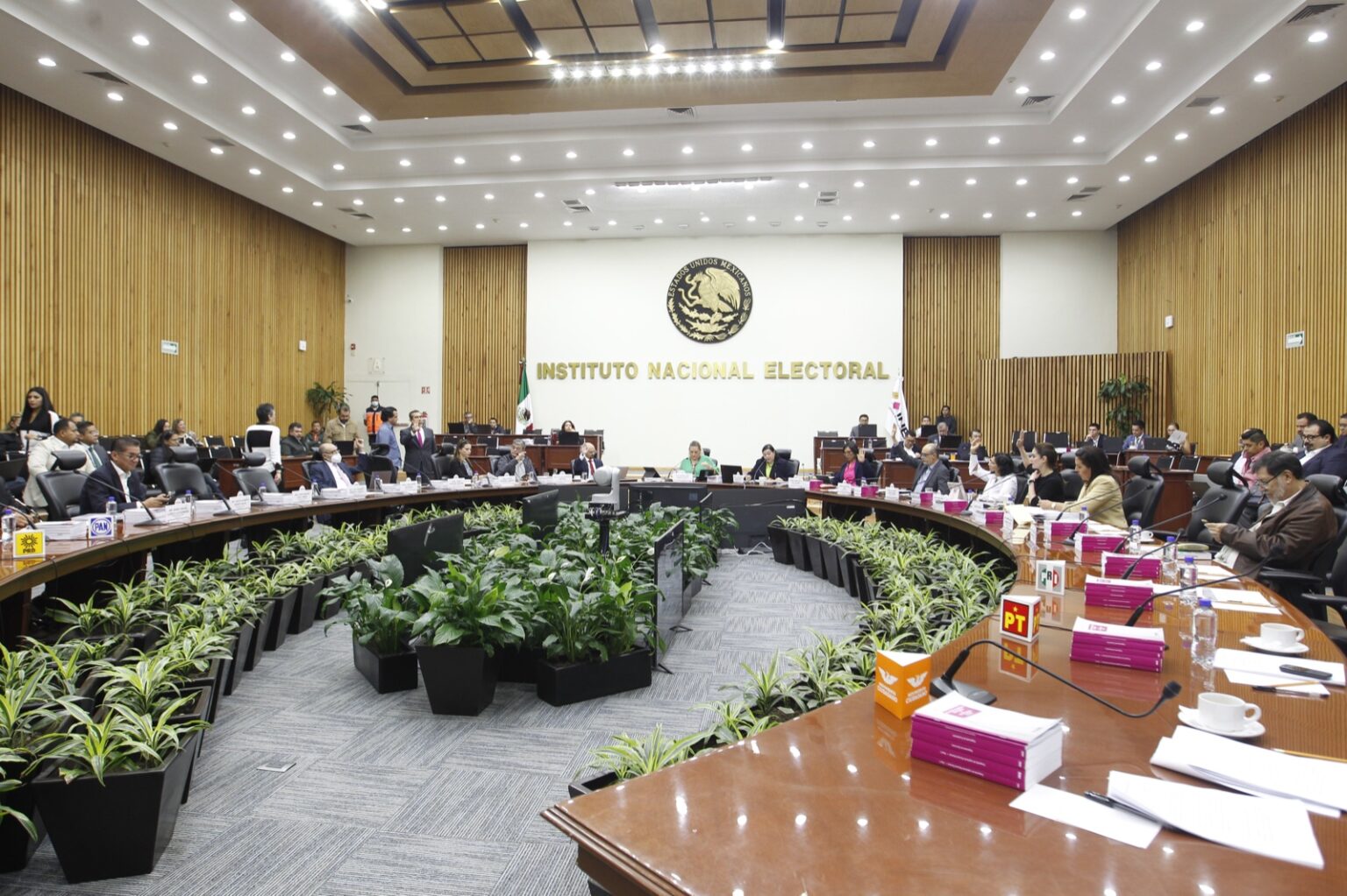 Recibe INE informes de observadores electorales del PEC 2023-2024 – Átomos